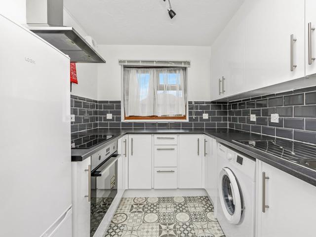 Apartment at Turnstone Close, Greater London