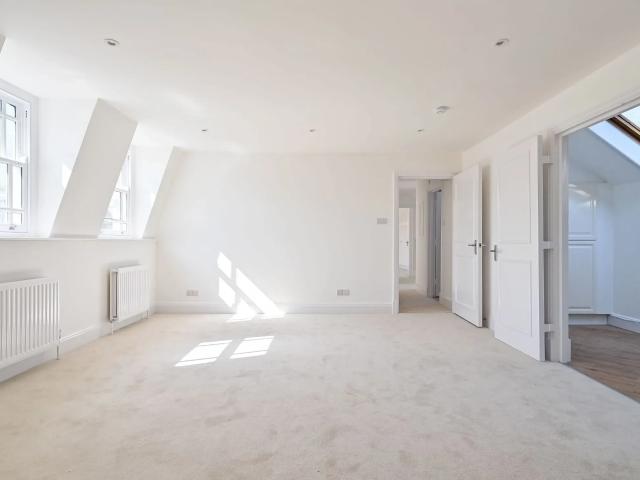 Apartment at Tyndale Lane, Greater London