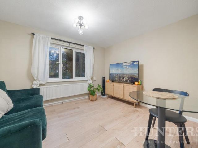 Apartment at Tynemouth Road, Greater London