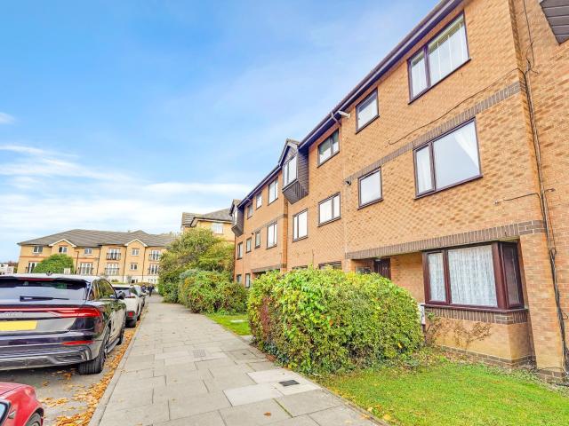 Apartment at Tysoe Avenue, Greater London