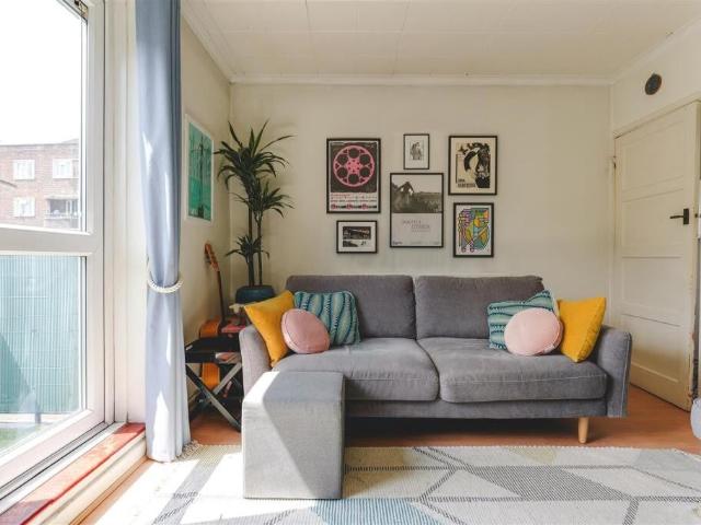 Apartment at Tyssen Street, Greater London
