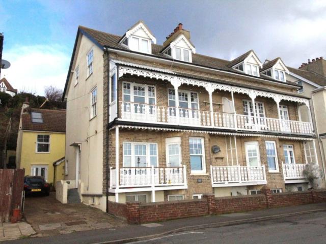 Apartment at Undercliff Road West, Felixstowe