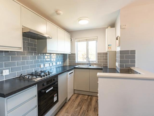 Apartment at Underhill Circus, Oxford
