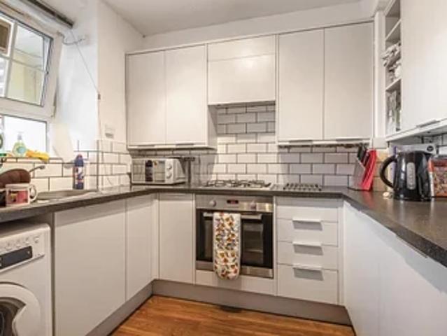 Apartment at Union Grove, Greater London