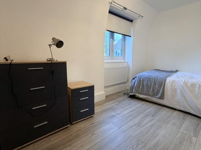 Room at Union Road, Greater London