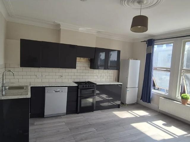 Apartment at University Road, Greater London