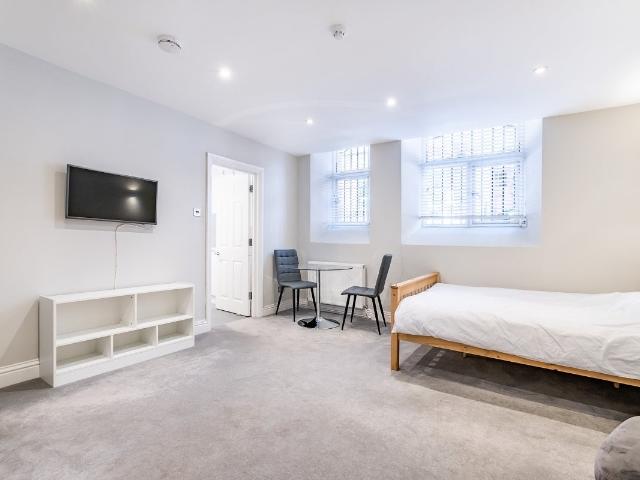 Apartment at Udall Street, City of Westminster