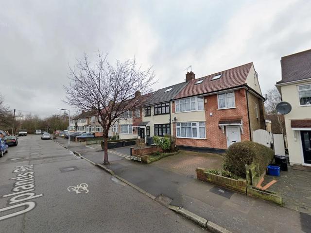 Apartment at Uplands Road, Greater London