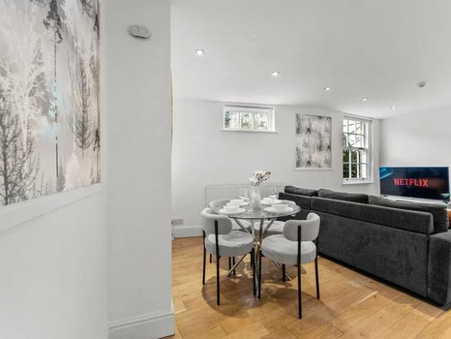 Apartment at Upper Borough Walls, Bath