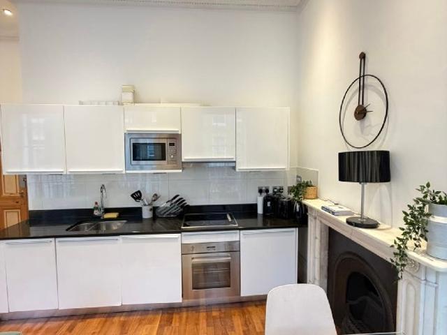Apartment at Upper Berkeley Street, City of Westminster
