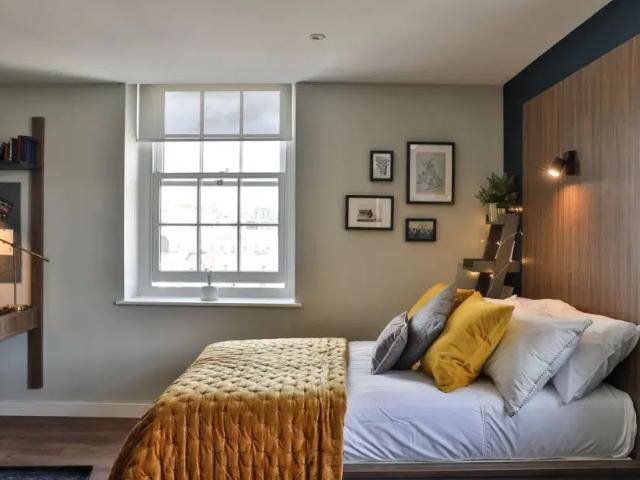 Apartment at Upper Byron Place, Bristol