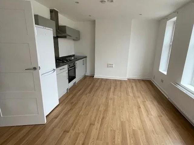 Apartment at Upper Elmers End Road, Greater London