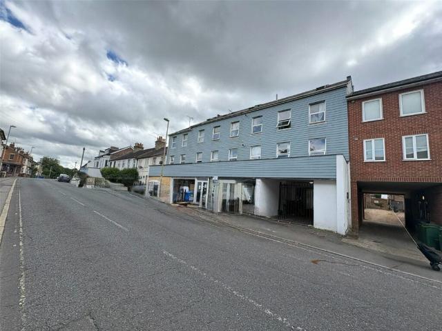 Apartment at Upper Elms Road, Rushmoor