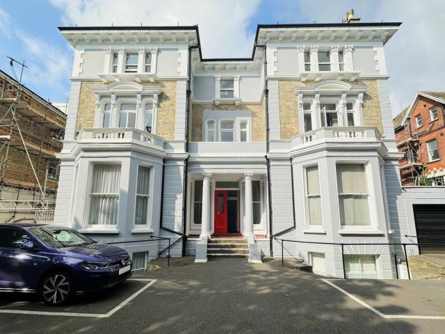 Apartment at Upper Maze Hill, St Leonards