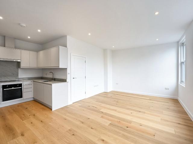 Apartment at Upper Shirley Road, Greater London