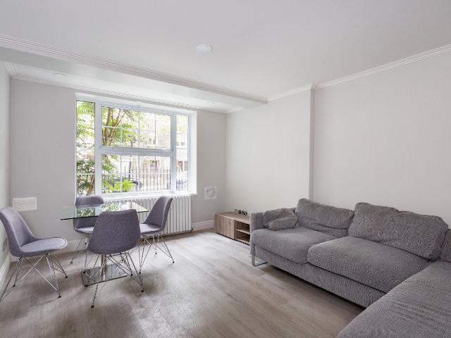 Apartment at Upper Street, Greater London