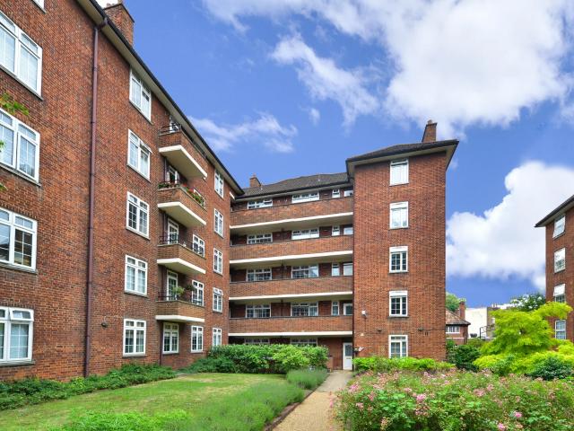 Apartment at Upper Street, Greater London
