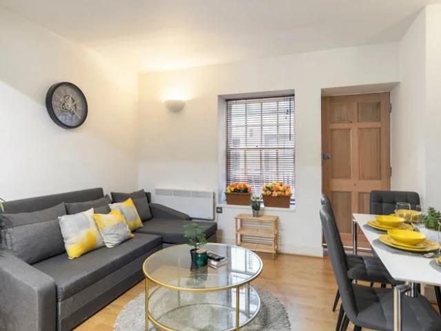 Apartment at Upper Street, Greater London