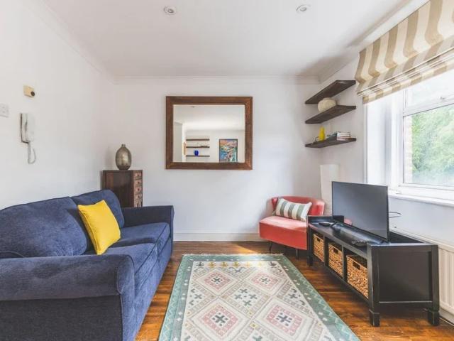 Apartment at Upper Street, Greater London