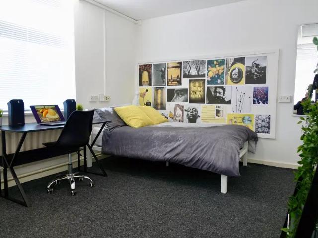 Apartment at Upper Park Road, Manchester