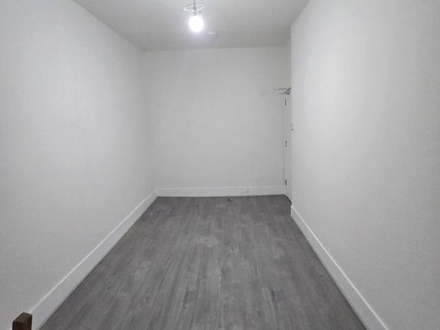 Room at Upper Road, Greater London