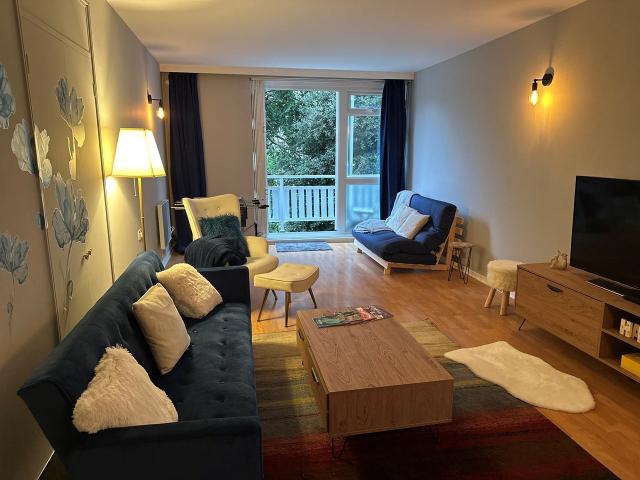 Apartment at Upper Richmond Road, Greater London