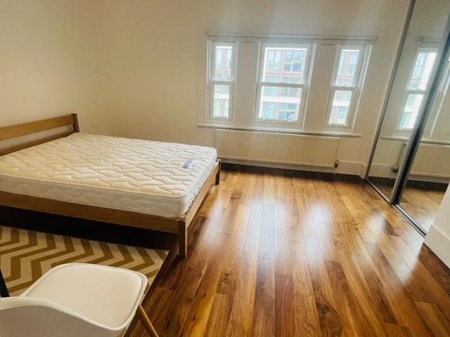 Apartment at Upper Richmond Road, Greater London