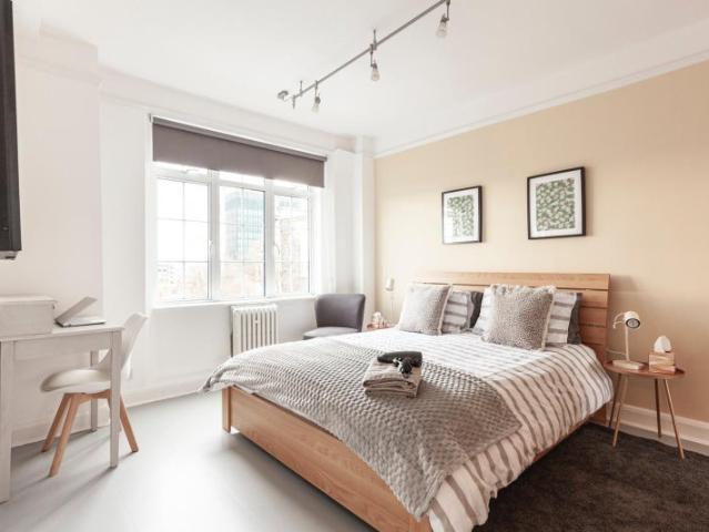 Apartment at Upper Woburn Place, Greater London