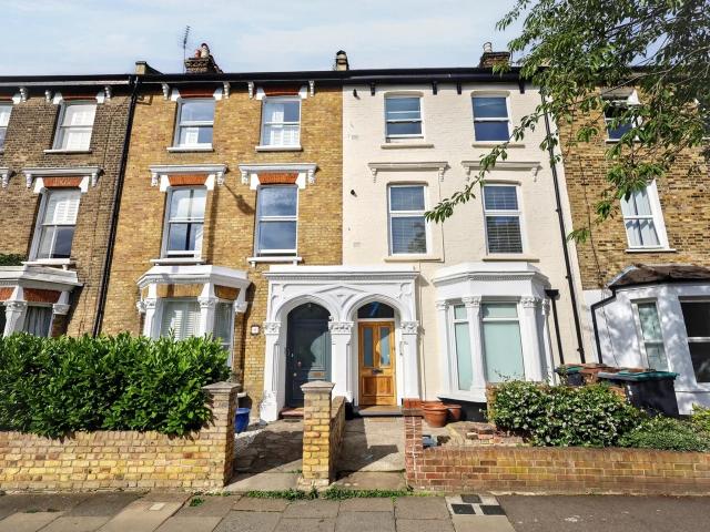 Apartment at Upper Tollington Park, Greater London