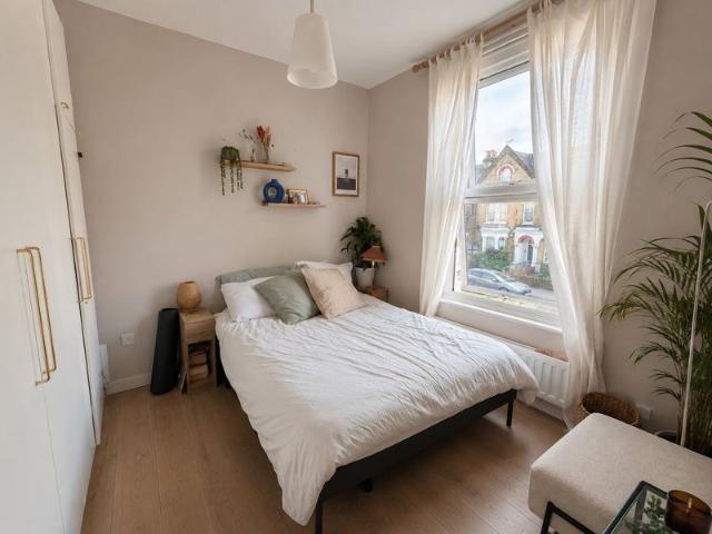 Apartment at Upper Tollington Park, Greater London