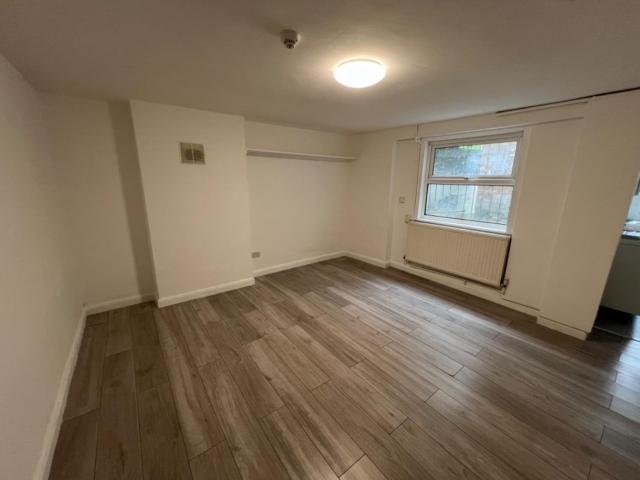 Apartment at Upper Tollington Park, Greater London
