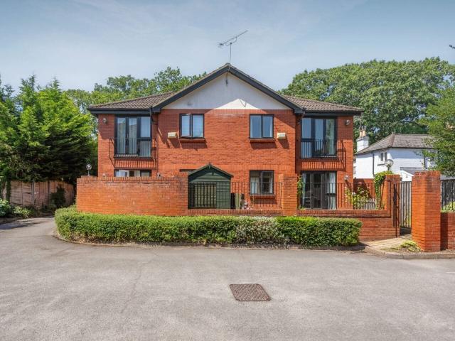 Apartment at Upper Village Road, Sunninghill