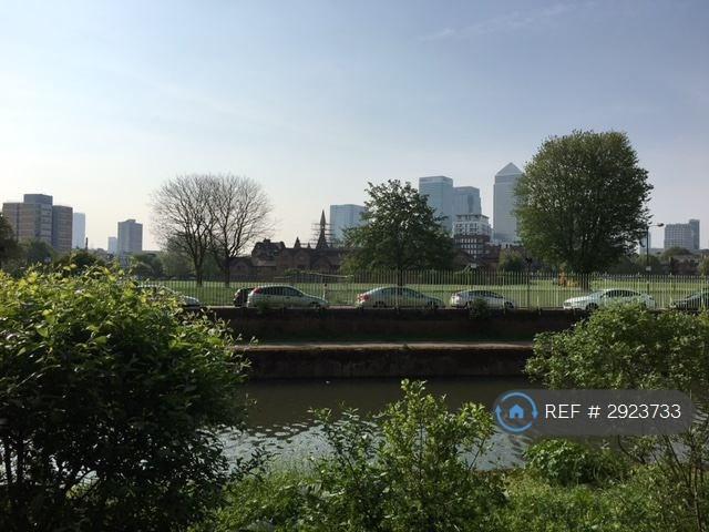 Apartment at Ursula Gould Way, Greater London
