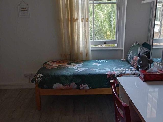 Apartment at Uverdale Road, Greater London