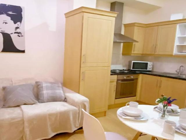 Apartment at Uverdale Road, Greater London
