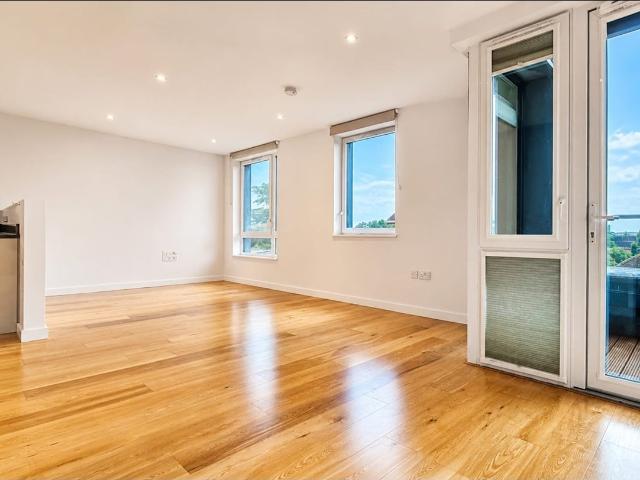 Apartment at Uxbridge Road, Greater London