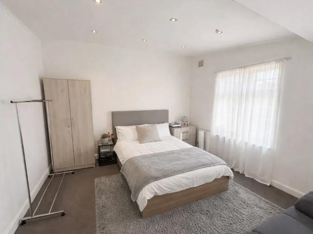 Room at Uxbridge Road, Greater London