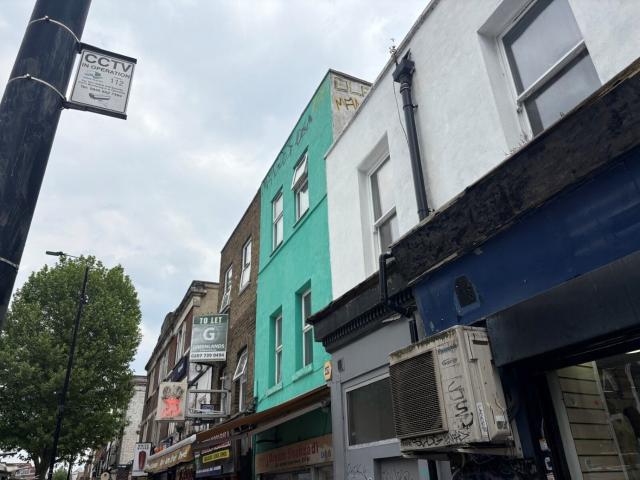 Apartment at Voss Street, Greater London