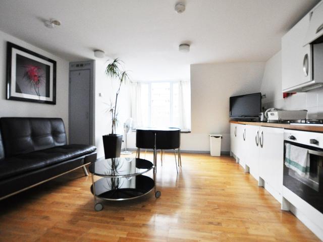 Apartment at Voss Street, Greater London