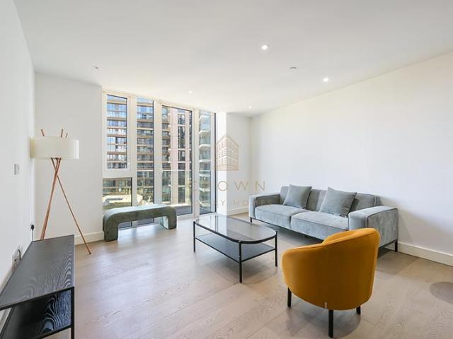 Apartment at Vaughan Way, Greater London