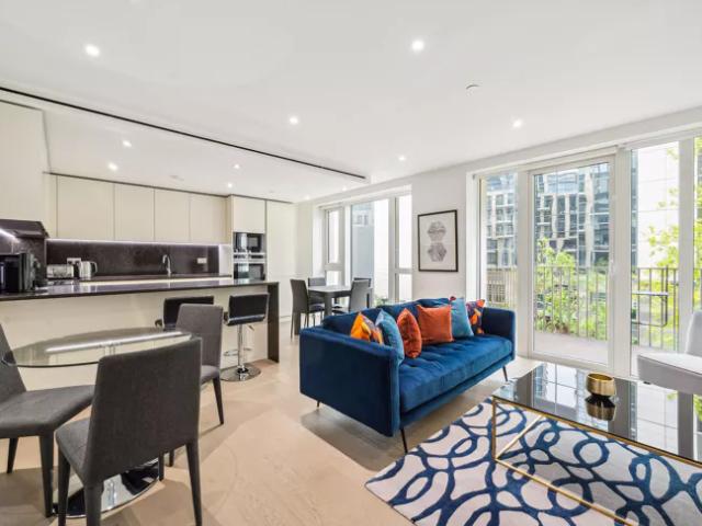 Apartment at Vaughan Way, Greater London