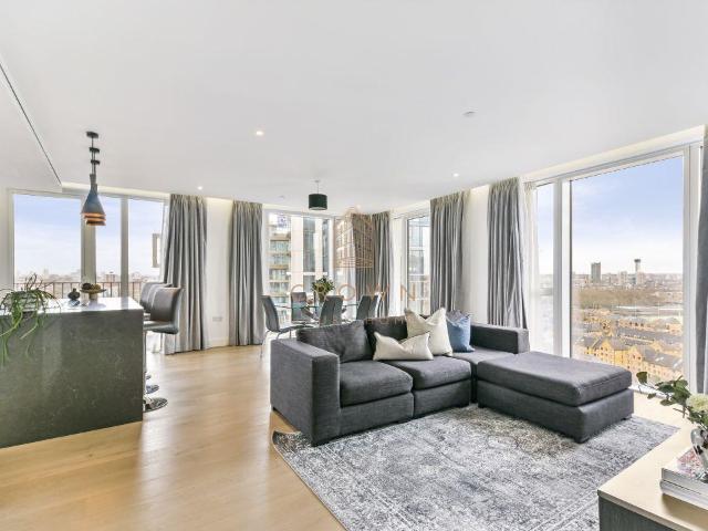 Apartment at Vaughan Way, Greater London