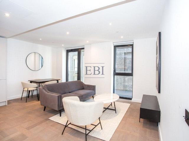 Apartment at Vaughan Way, Greater London