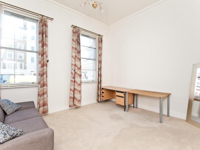 Apartment at Vauxhall Bridge Road, City of Westminster