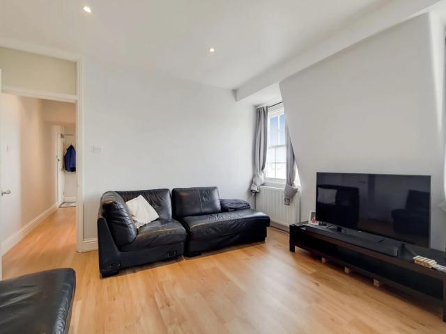 Apartment at Vauxhall Bridge Road, City of Westminster