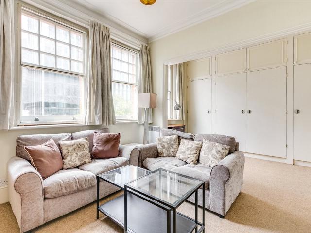 Apartment at Vauxhall Bridge Road, City of Westminster