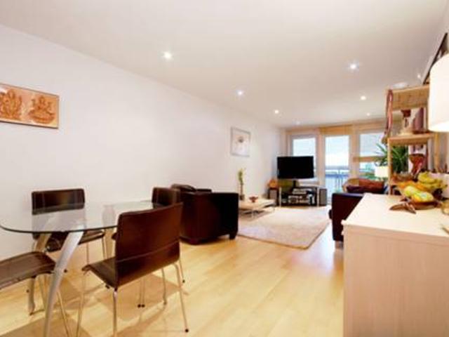 Apartment at Vauxhall Bridge Road, City of Westminster