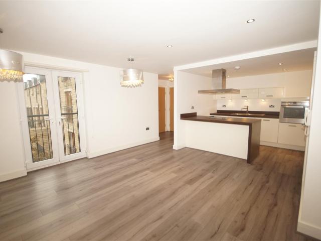 Apartment at Vale View, Bolton