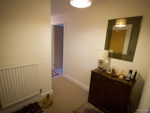 Apartment at Valley Road, Greater London