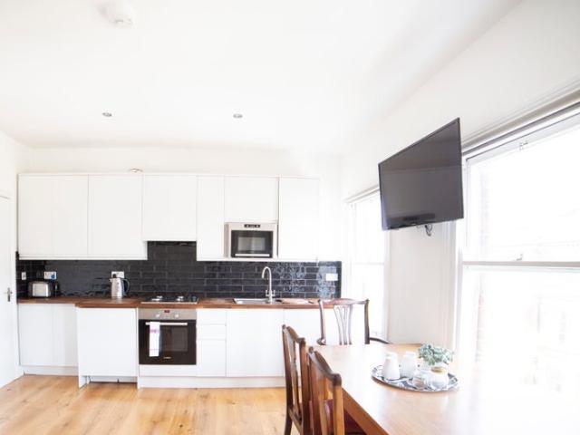 Apartment at Valmar Road, Greater London